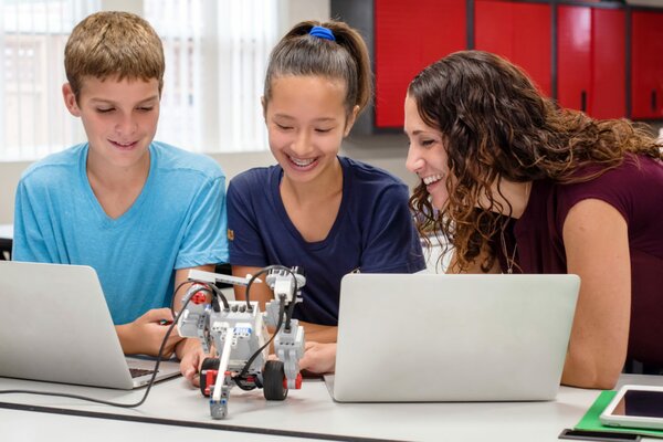 The Rhodes School | InPlay.org